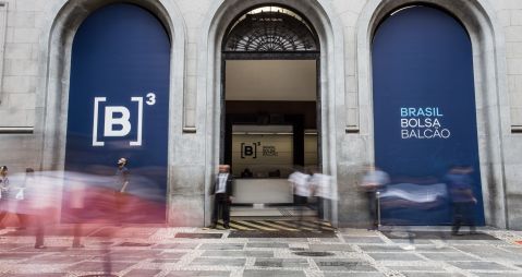 B3 fecha em forte queda por aversão ao coronavírus - Grupo Amanhã